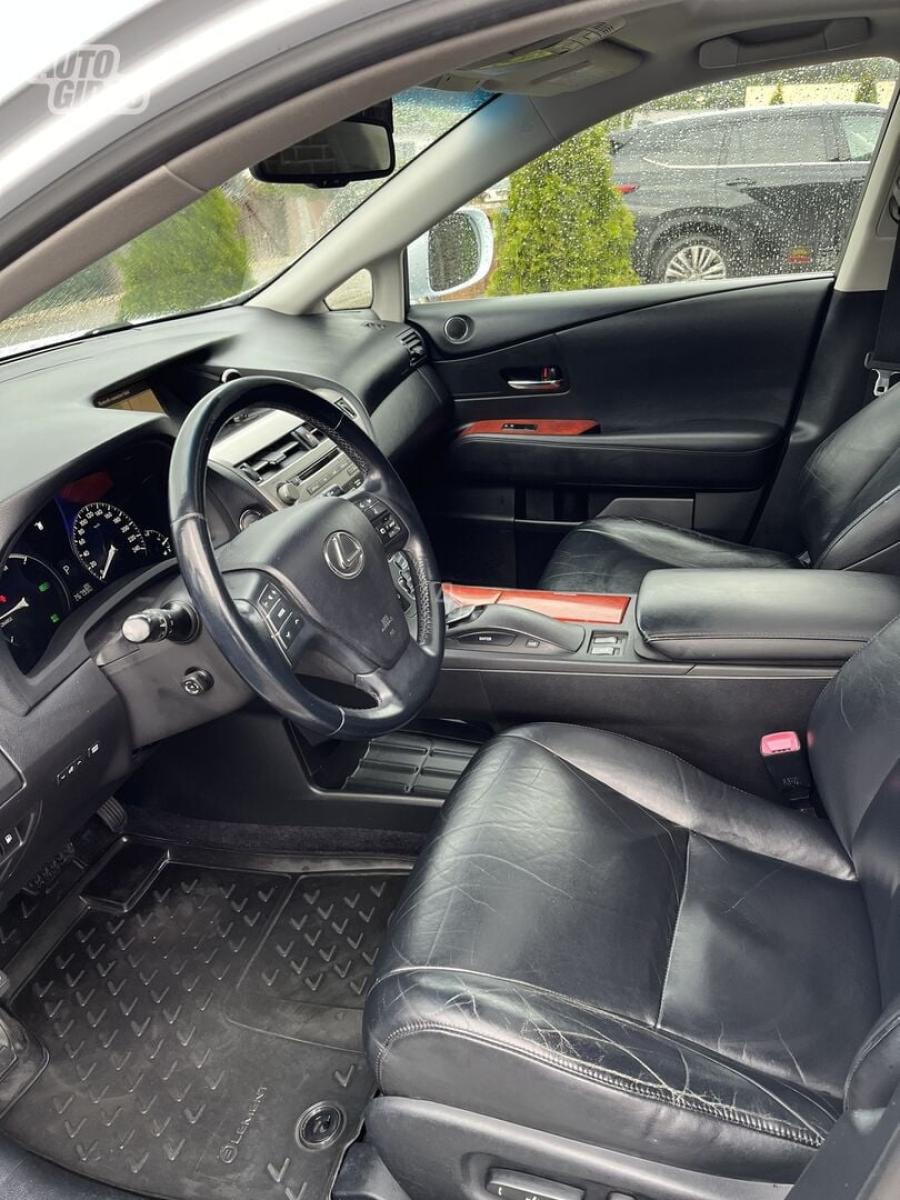 Lexus RX 450h 2010 in Vilnius, with an engine capacity of 3.50 L and mileage of 268 thousand km for 10600 €, photo 13 on AUTOMOTO.COM.LV