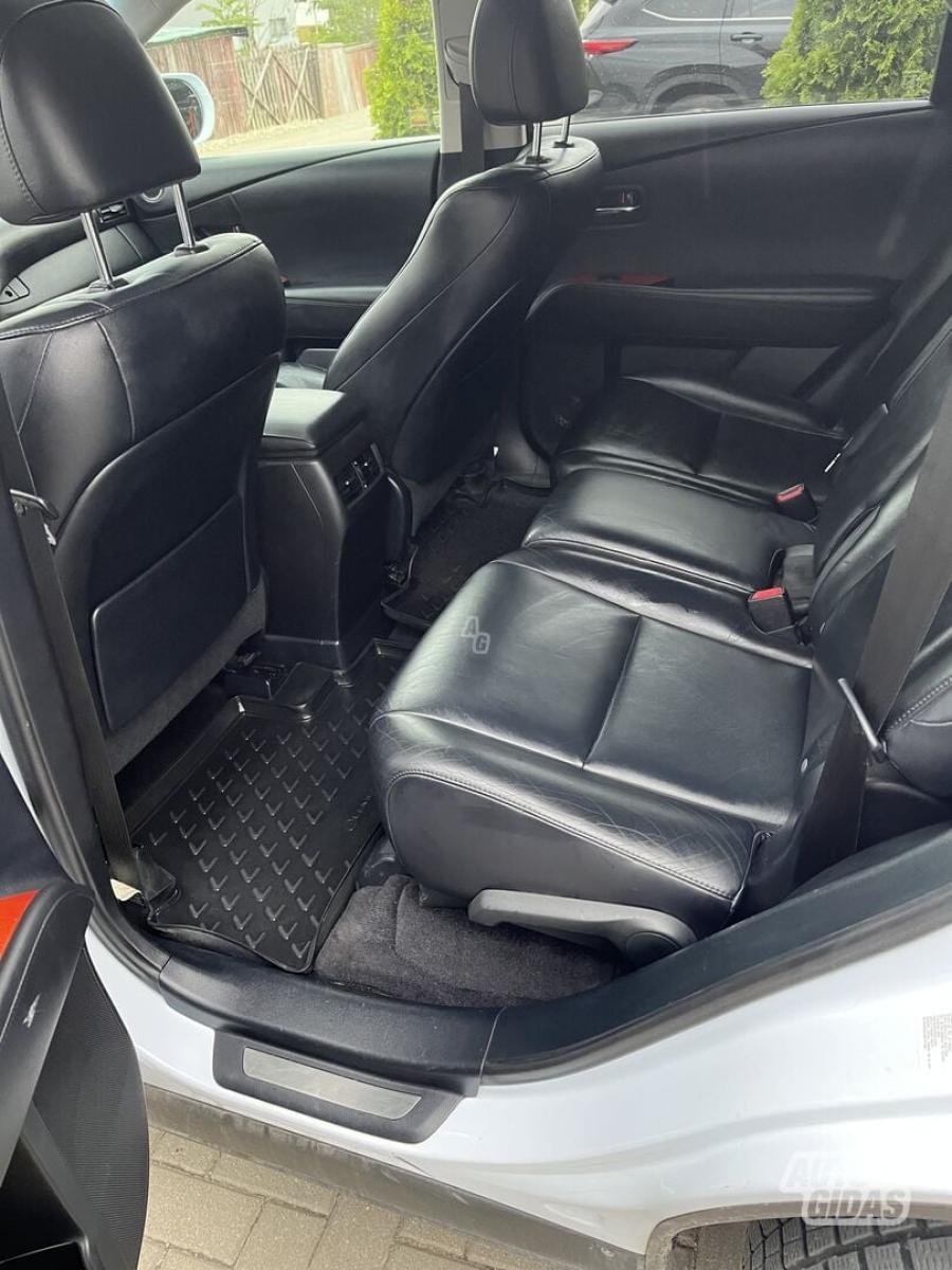 Lexus RX 450h 2010 in Vilnius, with an engine capacity of 3.50 L and mileage of 268 thousand km for 10600 €, photo 19 on AUTOMOTO.COM.LV