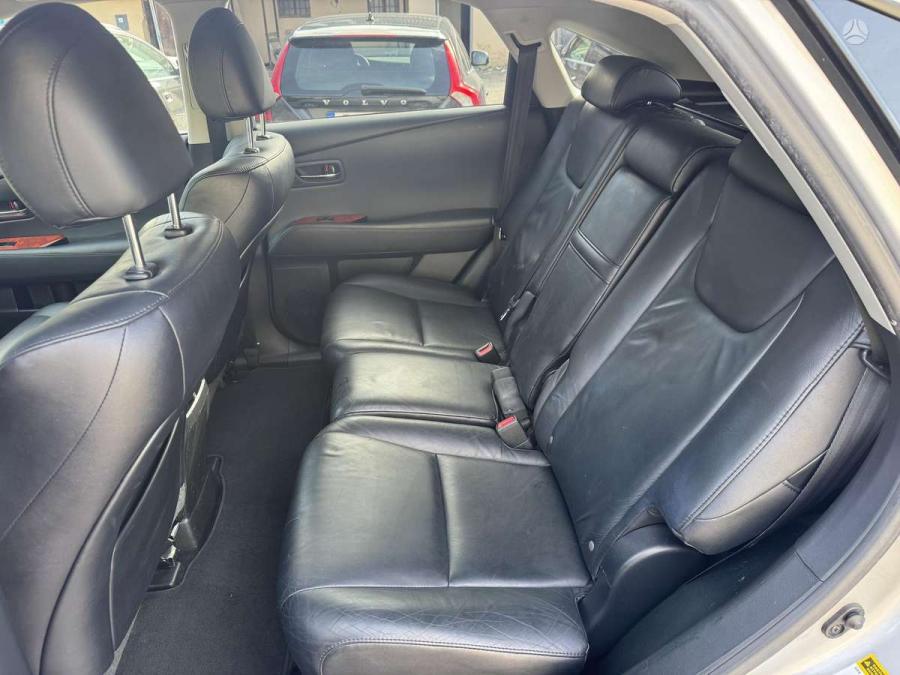 Lexus RX 450h 2010 Viļņa, ar dzinēja tilpumu 3.50 L un nobraukumu 221 tūkst. km par 11500 €, foto 15 vietnē AUTOMOTO.COM.LV