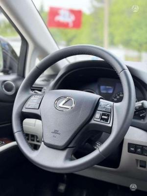 Lexus RX 450h 2011 in Siauliai, with an engine capacity of 3.50 L and mileage of 240 thousand km for 13999 €, photo 24 on AUTOMOTO.COM.LV