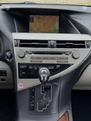 Lexus RX 450h 2011 Šauļi, ar dzinēja tilpumu 3.50 L un nobraukumu 240 tūkst. km par 13999 €, foto 34 vietnē AUTOMOTO.COM.LV