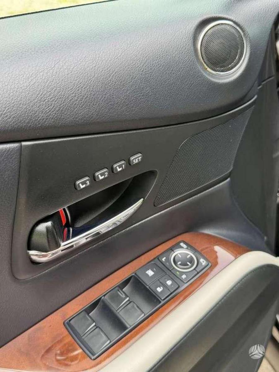 Lexus RX 450h 2011 in Siauliai, with an engine capacity of 3.50 L and mileage of 240 thousand km for 13999 €, photo 35 on AUTOMOTO.COM.LV