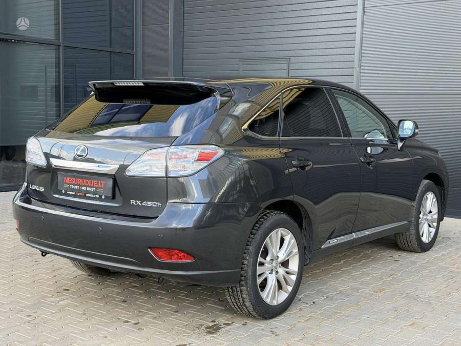 Lexus RX 450h 2011 in Vilnius, with an engine capacity of 3.50 L and mileage of 194 thousand km for 14999 €, photo 5 on AUTOMOTO.COM.LV