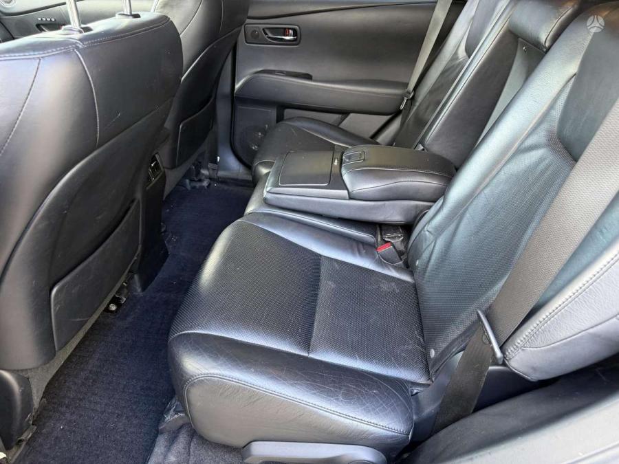 Lexus RX 450h 2011 in Vilnius, with an engine capacity of 3.50 L and mileage of 194 thousand km for 14999 €, photo 12 on AUTOMOTO.COM.LV