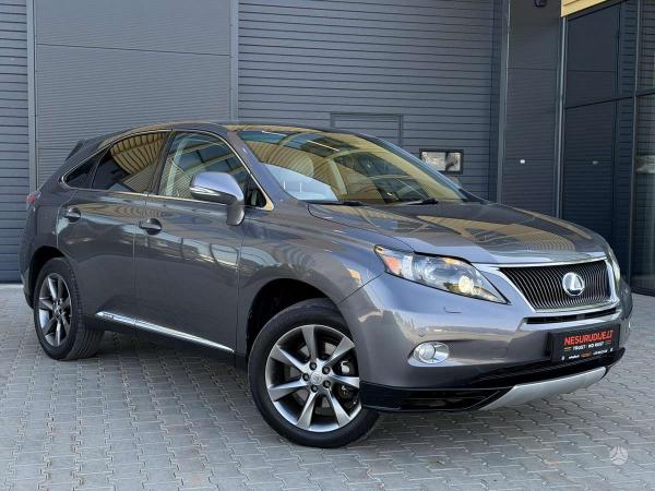 Lexus RX 450h 2012 in Vilnius on AUTOMOTO.COM.LV Lexus RX 450h 2012 in Vilnius, with an engine capacity of 3.46 L and mileage of 250 thousand km for 13999 €, photo 7 on AUTOMOTO.COM.LV