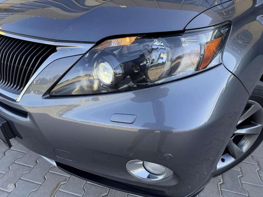Lexus RX 450h 2012 in Vilnius, with an engine capacity of 3.46 L and mileage of 250 thousand km for 13999 €, photo 8 on AUTOMOTO.COM.LV