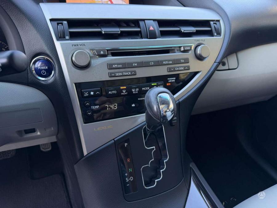 Lexus RX 450h 2012 in Vilnius, with an engine capacity of 3.46 L and mileage of 250 thousand km for 13999 €, photo 13 on AUTOMOTO.COM.LV