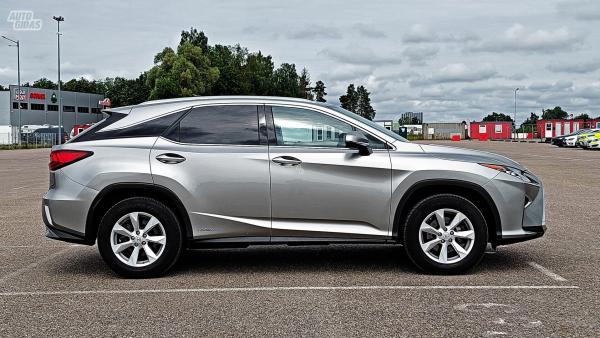 Lexus RX 450h 2016 in Vilnius, with an engine capacity of 3.50 L and mileage of 151 thousand km for 27900 €, photo 9 on AUTOMOTO.COM.LV