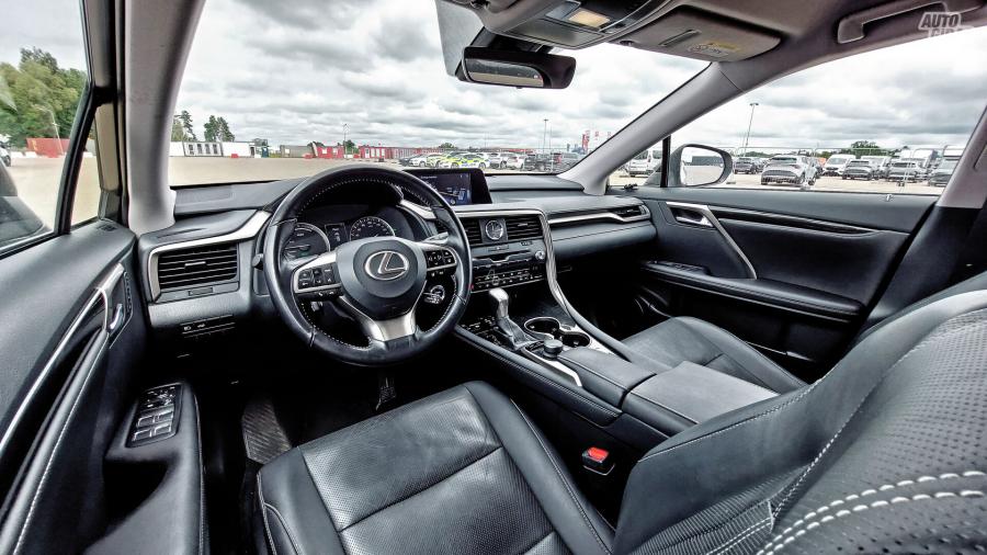 Lexus RX 450h 2016 in Vilnius, with an engine capacity of 3.50 L and mileage of 151 thousand km for 27900 €, photo 18 on AUTOMOTO.COM.LV