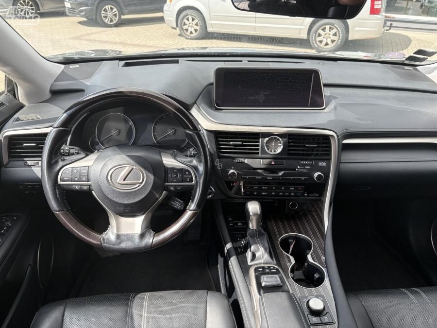 Lexus RX 450h 2017 in Taurage, with an engine capacity of 2.90 L and mileage of 229 thousand km for 26500 €, photo 9 on AUTOMOTO.COM.LV