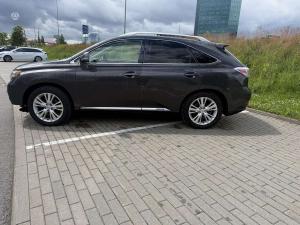 Green Lexus RX 450h 2010 in Vilnius, with an engine capacity of 3.46 L and mileage of 377 thousand km for 7600 €, photo 6 on AUTOMOTO.COM.LV