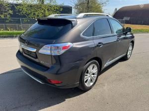 Зеленый Лексус RX 450h 2010 в Вильнюс, объемом двигателя 3.46 л и пробегом 377 тыс. км за 7900 €, фото 4 на AUTOMOTO.COM.LV