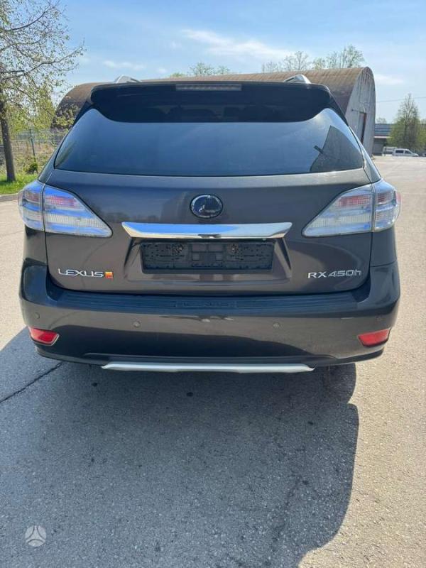 Zaļš Lexus RX 450h 2010 Viļņa, ar dzinēja tilpumu 3.46 L un nobraukumu 377 tūkst. km par 7900 €, foto 8 vietnē AUTOMOTO.COM.LV