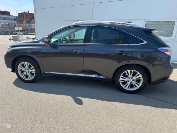 Zaļš Lexus RX 450h 2010 Viļņa, ar dzinēja tilpumu 3.46 L un nobraukumu 377 tūkst. km par 7900 €, foto 9 vietnē AUTOMOTO.COM.LV