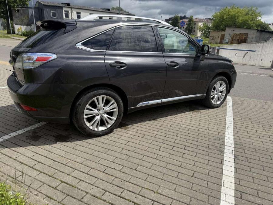 Zaļš Lexus RX 450h 2010 Viļņa, ar dzinēja tilpumu 3.46 L un nobraukumu 377 tūkst. km par 7700 €, foto 6 vietnē AUTOMOTO.COM.LV