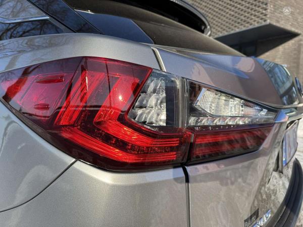 Zaļš Lexus RX 450h 2017 Daugavpils, ar dzinēja tilpumu 3.46 L un nobraukumu 178 tūkst. km par 29350 €, foto 11 vietnē AUTOMOTO.COM.LV