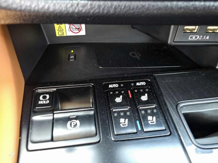 Green Lexus RX 450h 2020 in Marijampole, with an engine capacity of 3.46 L and mileage of 167 thousand km for 39995 €, photo 24 on AUTOMOTO.COM.LV