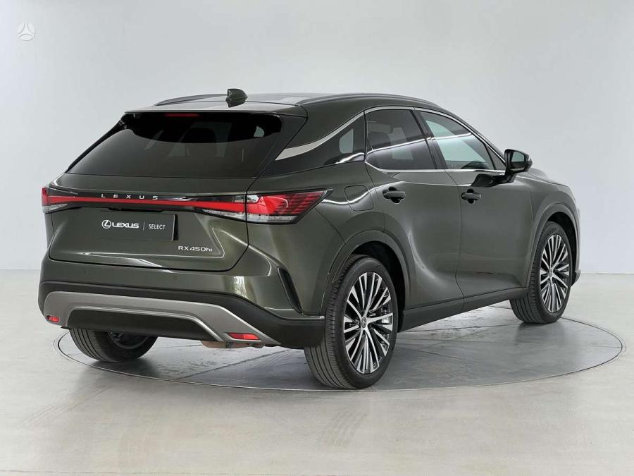 Green Lexus RX 450h 2023 in Vilnius, with an engine capacity of 2.49 L and mileage of 69 thousand km for 66900 €, photo 21 on AUTOMOTO.COM.LV