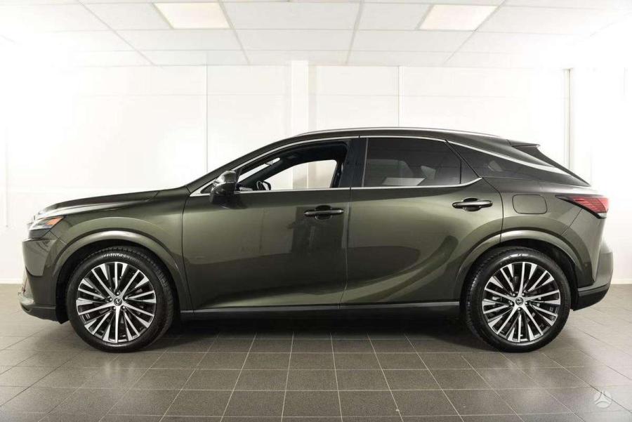 Zaļš Lexus RX 450h 2023 Viļņa, ar dzinēja tilpumu 2.49 L un nobraukumu 66 tūkst. km par 61900 €, foto 4 vietnē AUTOMOTO.COM.LV