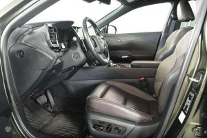 Zaļš Lexus RX 450h 2023 Viļņa, ar dzinēja tilpumu 2.49 L un nobraukumu 66 tūkst. km par 61900 €, foto 12 vietnē AUTOMOTO.COM.LV