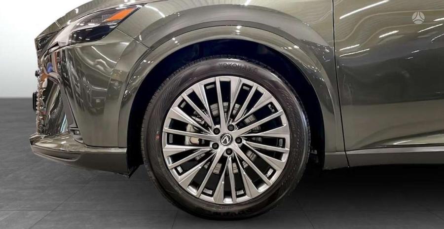 Zaļš Lexus RX 450h 2023 Viļņa, ar dzinēja tilpumu 2.49 L un nobraukumu 55 tūkst. km par 62000 €, foto 4 vietnē AUTOMOTO.COM.LV