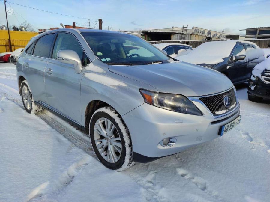 Pelēks Lexus RX 450h 2009 Panevēža, ar dzinēja tilpumu 3.46 L un nobraukumu 279 tūkst. km par 9500 €, foto 2 vietnē AUTOMOTO.COM.LV