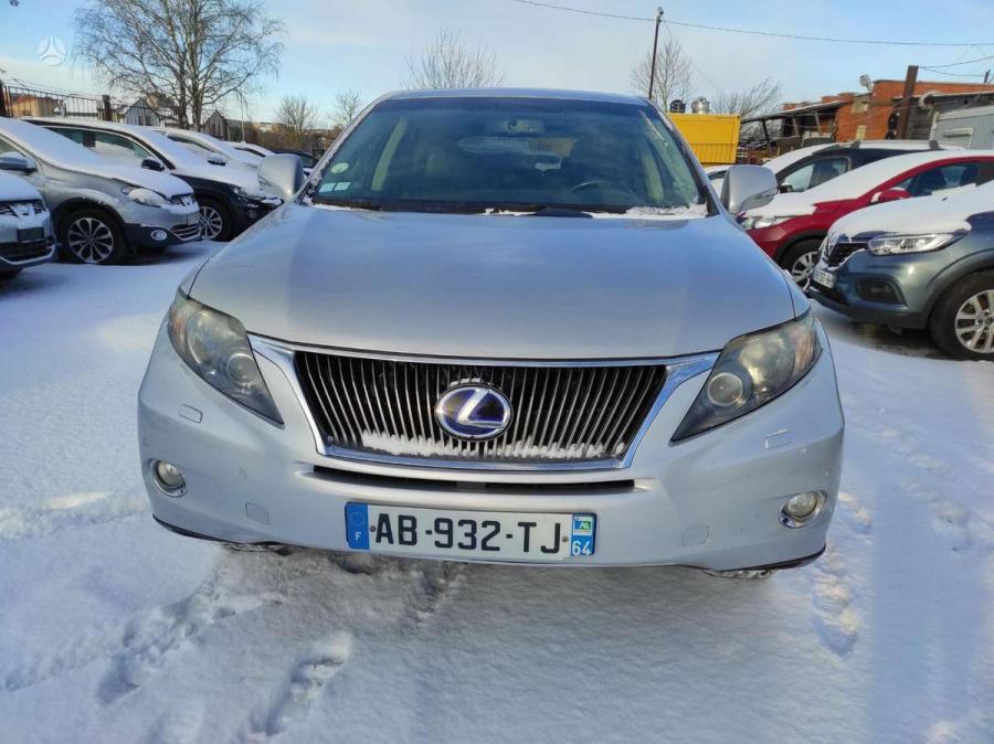 Pelēks Lexus RX 450h 2009 Panevēža, ar dzinēja tilpumu 3.46 L un nobraukumu 279 tūkst. km par 9500 €, foto 4 vietnē AUTOMOTO.COM.LV