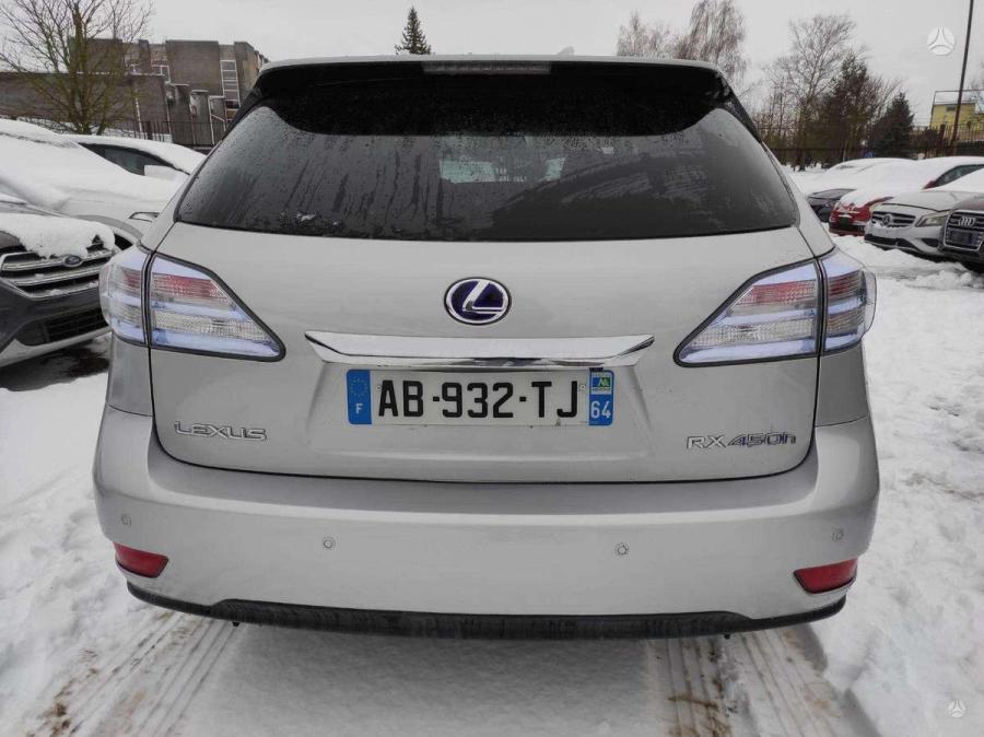 Grey Lexus RX 450h 2009 in Panevezys, with an engine capacity of 3.46 L and mileage of 279 thousand km for 9500 €, photo 10 on AUTOMOTO.COM.LV