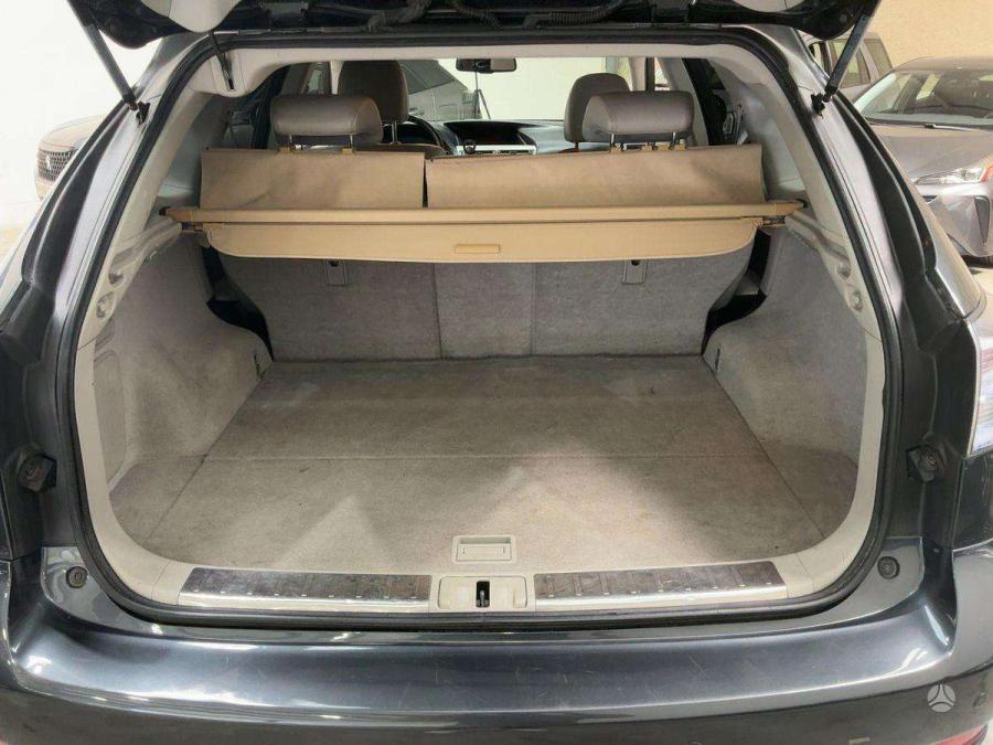 Pelēks Lexus RX 450h 2009 Viļņa, ar dzinēja tilpumu 3.46 L un nobraukumu 219 tūkst. km par 11500 €, foto 8 vietnē AUTOMOTO.COM.LV