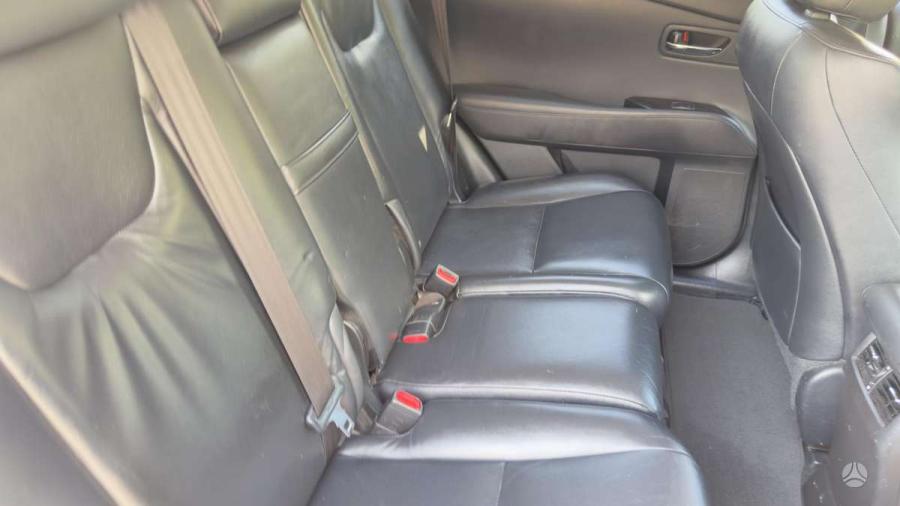 Pelēks Lexus RX 450h 2009 Panevēža, ar dzinēja tilpumu 3.50 L un nobraukumu 270 tūkst. km par 9500 €, foto 18 vietnē AUTOMOTO.COM.LV