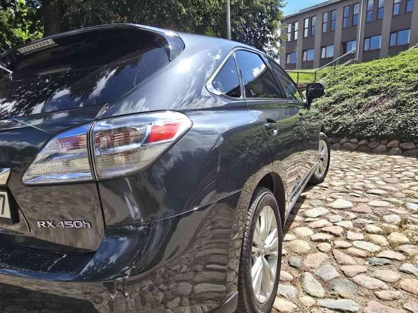 Pelēks Lexus RX 450h 2009 Utena, ar dzinēja tilpumu 3.46 L un nobraukumu 350 tūkst. km par 8400 €, foto 7 vietnē AUTOMOTO.COM.LV
