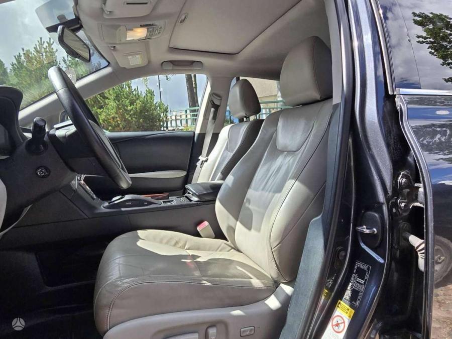 Pelēks Lexus RX 450h 2009 Utena, ar dzinēja tilpumu 3.46 L un nobraukumu 350 tūkst. km par 8400 €, foto 12 vietnē AUTOMOTO.COM.LV