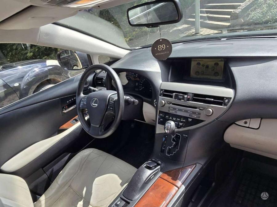Pelēks Lexus RX 450h 2009 Utena, ar dzinēja tilpumu 3.46 L un nobraukumu 350 tūkst. km par 8400 €, foto 13 vietnē AUTOMOTO.COM.LV