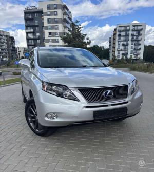 Pelēks Lexus RX 450h 2009 Viļņa, ar dzinēja tilpumu 3.50 L un nobraukumu 270 tūkst. km par 9800 €, foto  vietnē AUTOMOTO.COM.LV