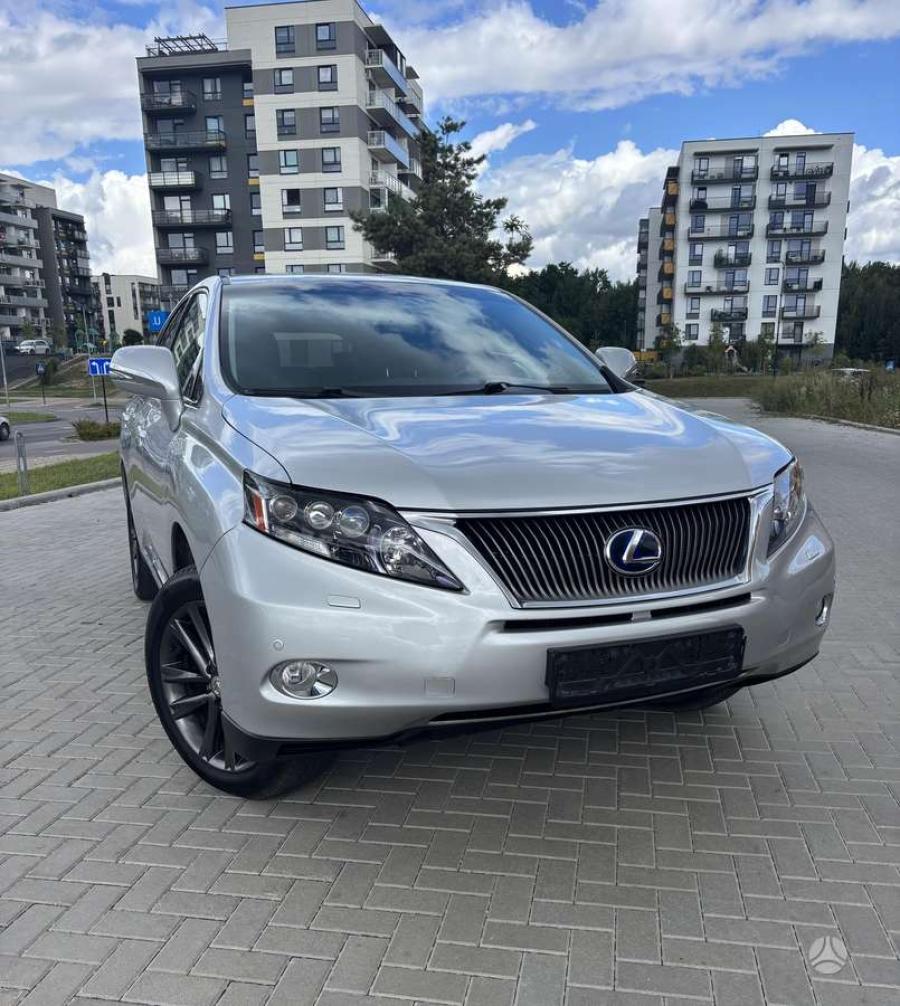 Pelēks Lexus RX 450h 2009 Viļņa, ar dzinēja tilpumu 3.50 L un nobraukumu 270 tūkst. km par 9800 €, foto 1 vietnē AUTOMOTO.COM.LV
