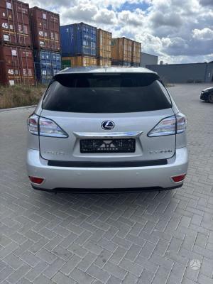 Pelēks Lexus RX 450h 2009 Viļņa, ar dzinēja tilpumu 3.50 L un nobraukumu 270 tūkst. km par 9800 €, foto 7 vietnē AUTOMOTO.COM.LV