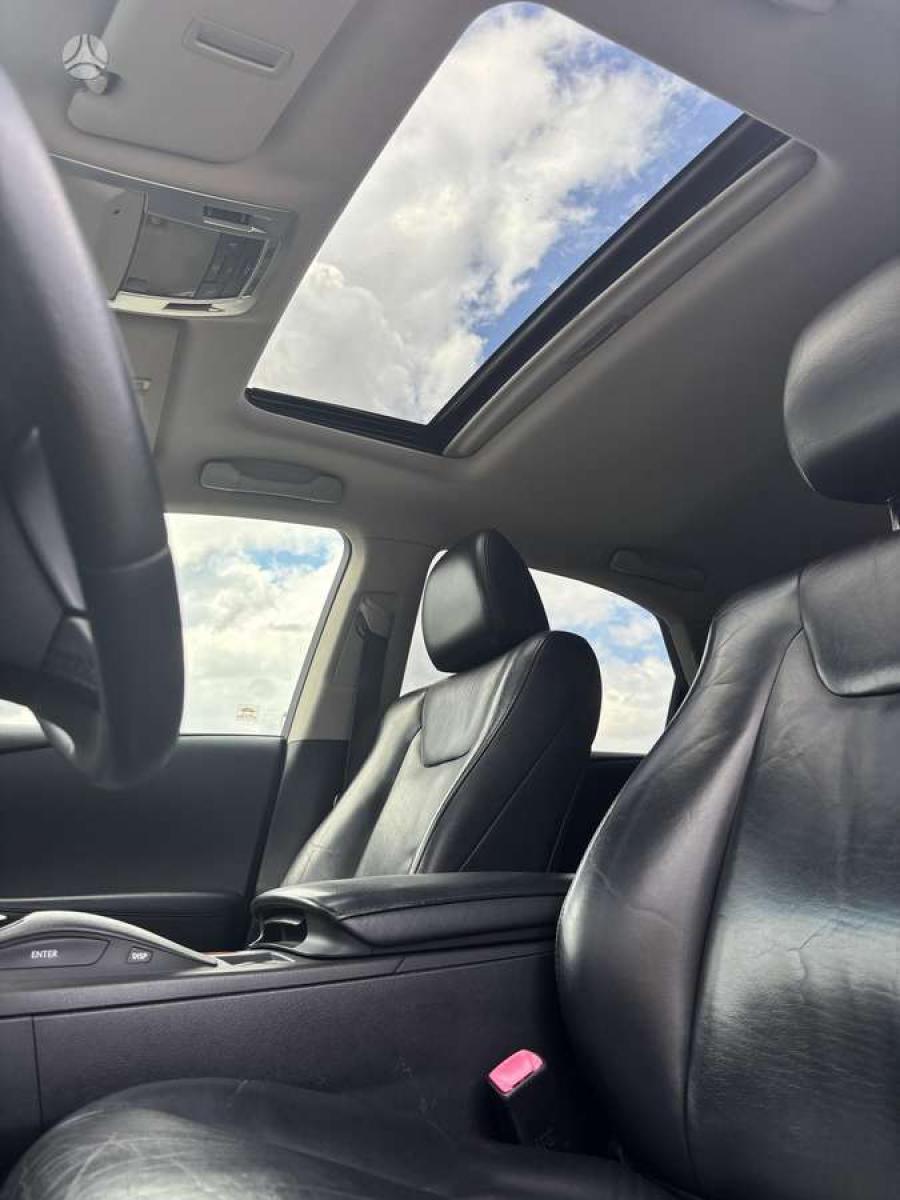 Pelēks Lexus RX 450h 2009 Viļņa, ar dzinēja tilpumu 3.50 L un nobraukumu 270 tūkst. km par 9800 €, foto 13 vietnē AUTOMOTO.COM.LV