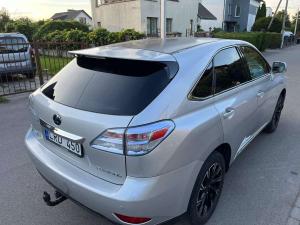 Pelēks Lexus RX 450h 2009 Viļņa, ar dzinēja tilpumu 0.00 L un nobraukumu 332 tūkst. km par 8300 €, foto 3 vietnē AUTOMOTO.COM.LV