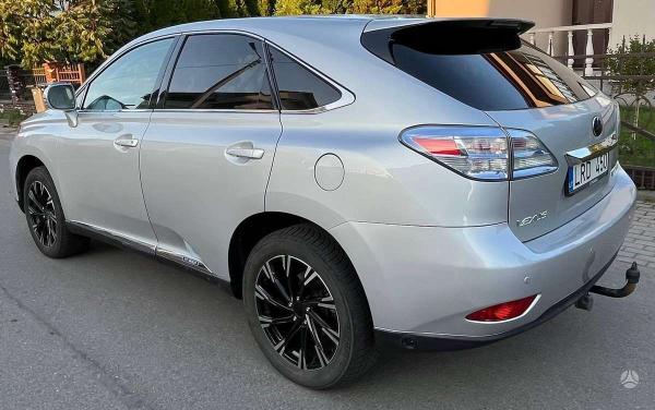 Pelēks Lexus RX 450h 2009 Viļņa, ar dzinēja tilpumu 0.00 L un nobraukumu 332 tūkst. km par 8300 €, foto 7 vietnē AUTOMOTO.COM.LV