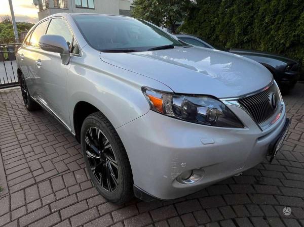 Pelēks Lexus RX 450h 2009 Viļņa, ar dzinēja tilpumu 0.00 L un nobraukumu 332 tūkst. km par 8300 €, foto 9 vietnē AUTOMOTO.COM.LV