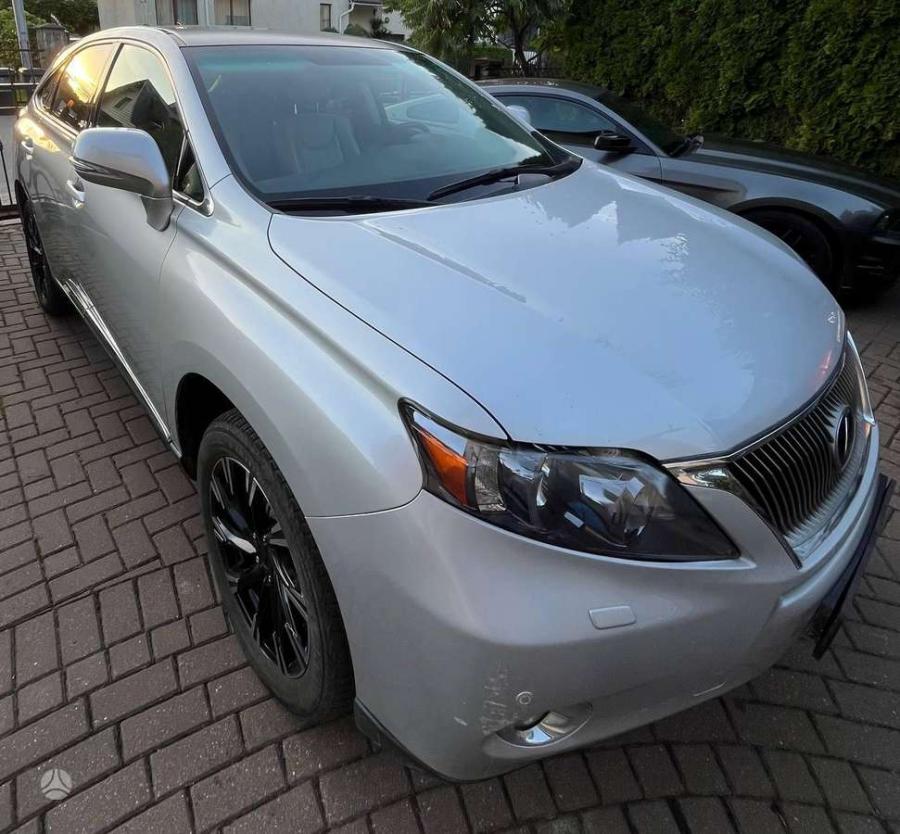 Pelēks Lexus RX 450h 2009 Viļņa, ar dzinēja tilpumu 0.00 L un nobraukumu 332 tūkst. km par 8300 €, foto 10 vietnē AUTOMOTO.COM.LV