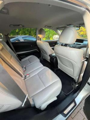 Pelēks Lexus RX 450h 2009 Viļņa, ar dzinēja tilpumu 0.00 L un nobraukumu 332 tūkst. km par 8300 €, foto 12 vietnē AUTOMOTO.COM.LV