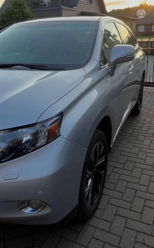 Pelēks Lexus RX 450h 2009 Viļņa, ar dzinēja tilpumu 0.00 L un nobraukumu 332 tūkst. km par 8300 €, foto 15 vietnē AUTOMOTO.COM.LV
