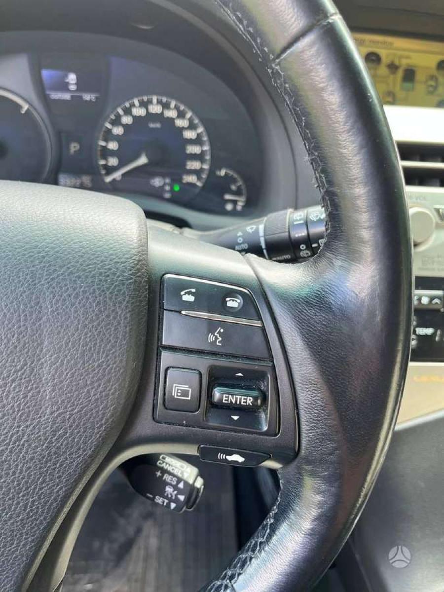 Pelēks Lexus RX 450h 2009 Viļņa, ar dzinēja tilpumu 0.00 L un nobraukumu 332 tūkst. km par 8300 €, foto 17 vietnē AUTOMOTO.COM.LV