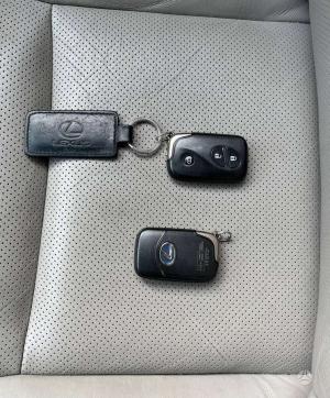 Pelēks Lexus RX 450h 2009 Viļņa, ar dzinēja tilpumu 0.00 L un nobraukumu 332 tūkst. km par 8300 €, foto 19 vietnē AUTOMOTO.COM.LV