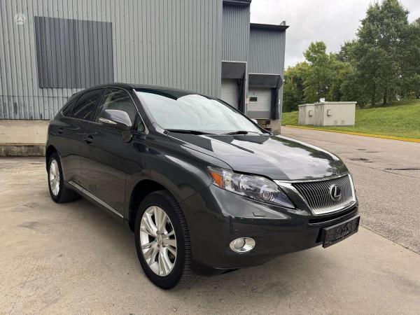 Pelēks Lexus RX 450h 2009 Alīta, ar dzinēja tilpumu 3.50 L un nobraukumu 230 tūkst. km par 12400 €, foto 3 vietnē AUTOMOTO.COM.LV
