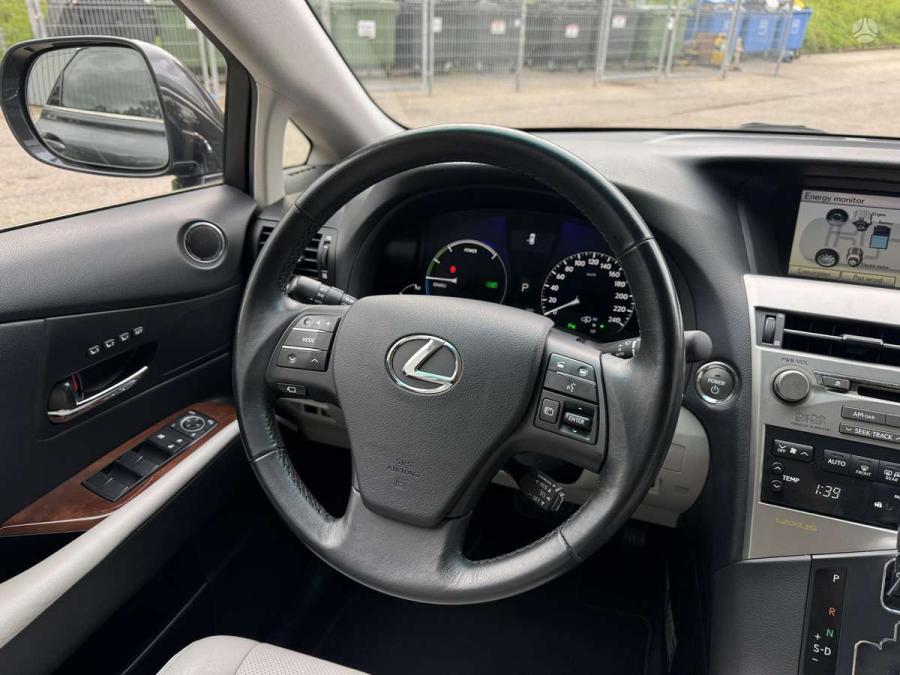 Pelēks Lexus RX 450h 2009 Alīta, ar dzinēja tilpumu 3.50 L un nobraukumu 230 tūkst. km par 12400 €, foto 11 vietnē AUTOMOTO.COM.LV