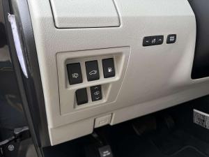Pelēks Lexus RX 450h 2009 Alīta, ar dzinēja tilpumu 3.50 L un nobraukumu 230 tūkst. km par 12400 €, foto 23 vietnē AUTOMOTO.COM.LV