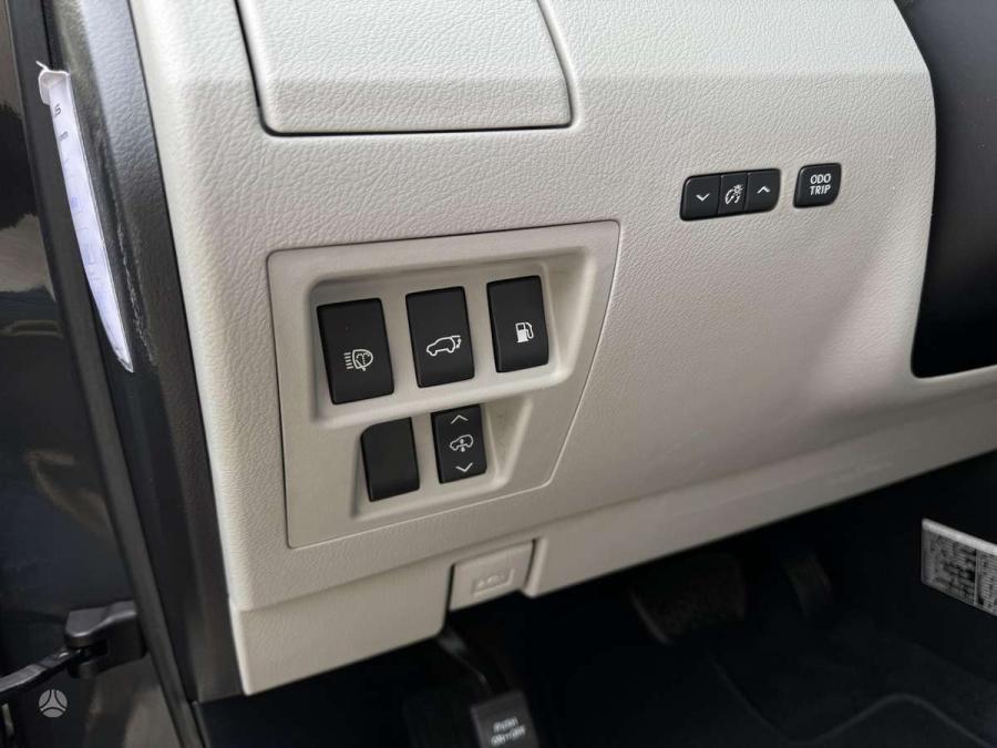 Pelēks Lexus RX 450h 2009 Alīta, ar dzinēja tilpumu 3.50 L un nobraukumu 230 tūkst. km par 12400 €, foto 23 vietnē AUTOMOTO.COM.LV