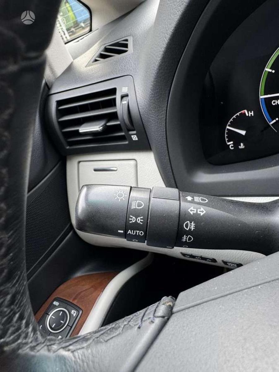 Pelēks Lexus RX 450h 2009 Alīta, ar dzinēja tilpumu 3.50 L un nobraukumu 230 tūkst. km par 12400 €, foto 24 vietnē AUTOMOTO.COM.LV